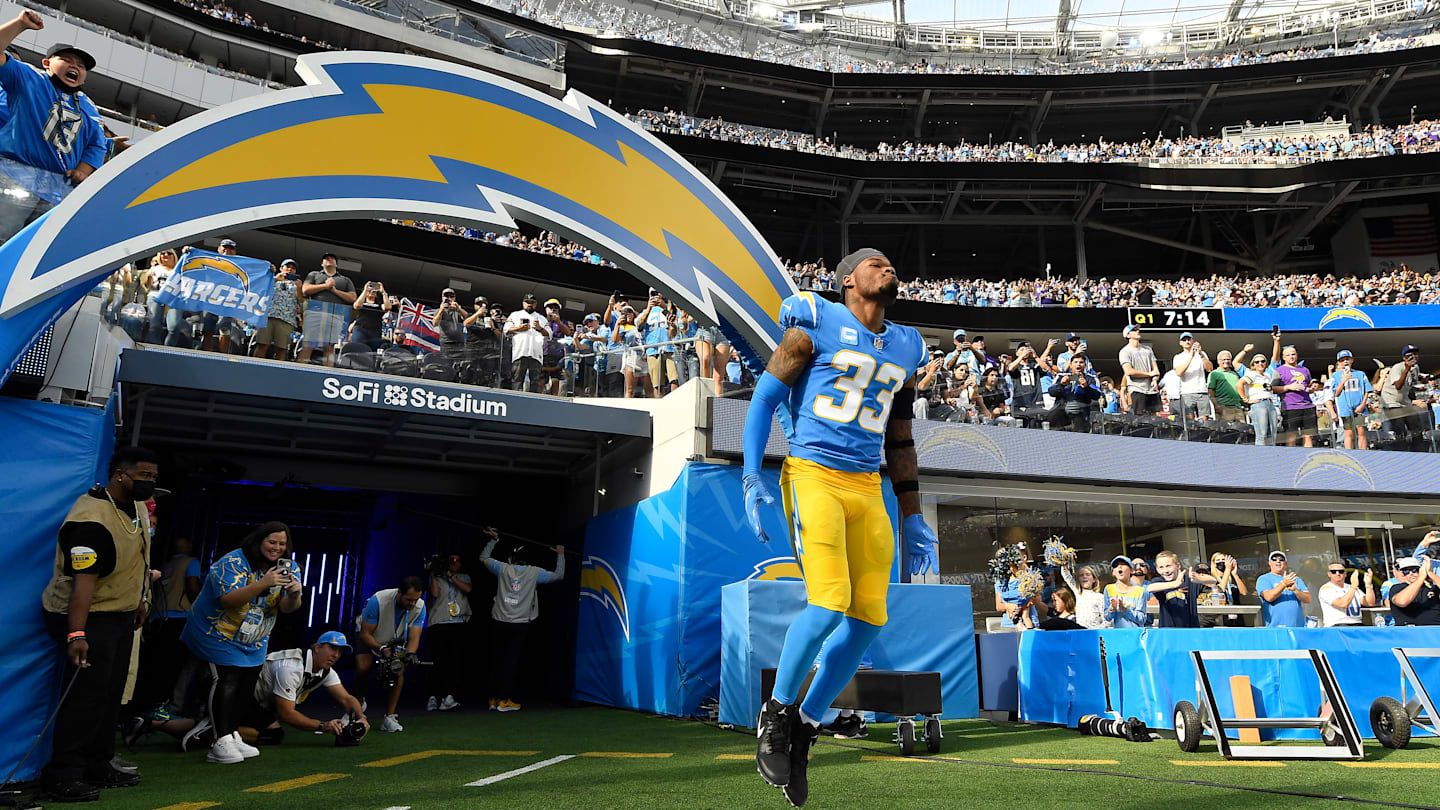 LA Chargers: Derwin James, Keenan Allen disrespected in latest PFF rankings
