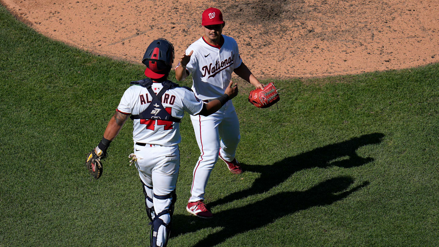 How should the Nationals manage the catcher position for the rest of ...