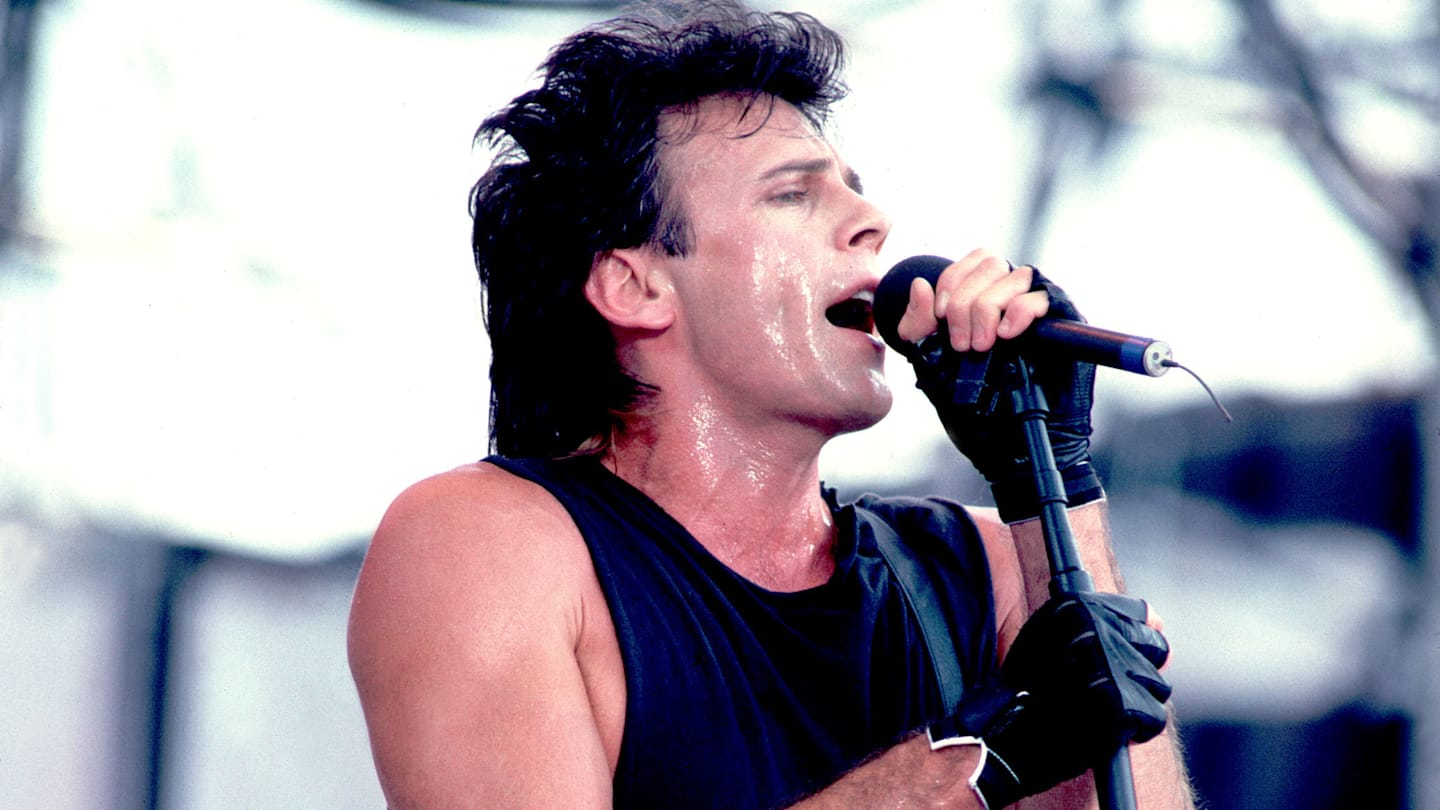 6 80s and 90s Soap Opera stars who tried their hand at pop music