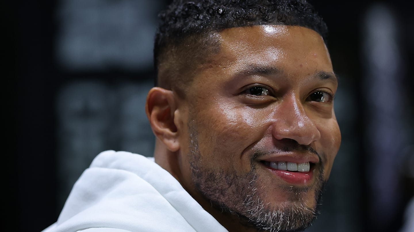 Marcus Freeman is sticking with Notre Dame and it's time for the media ...