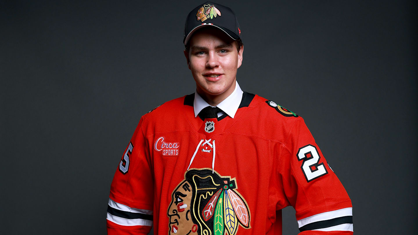 Anton Frondell is putting up numbers that should jolt the Blackhawks