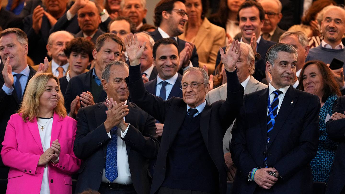 Florentino Pérez fue exhibido discutiendo con un seguidor en el ...