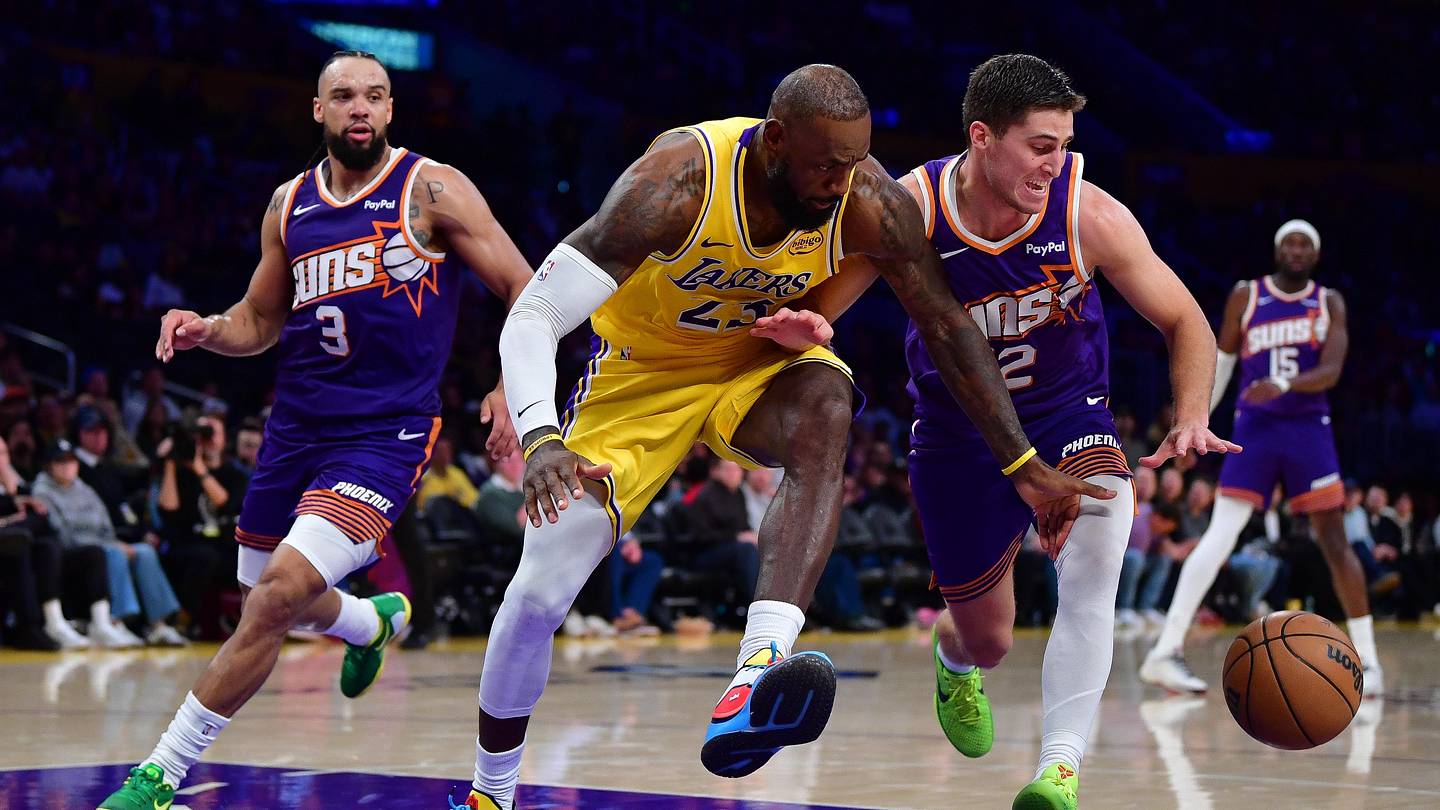 Suns' Win Over Lakers Shows What They're All About