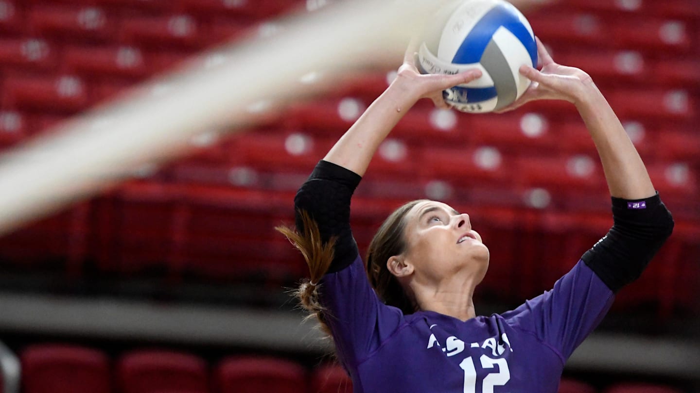 Kansas State Volleyball Takes Down Utah in Four Sets Wednesday Night