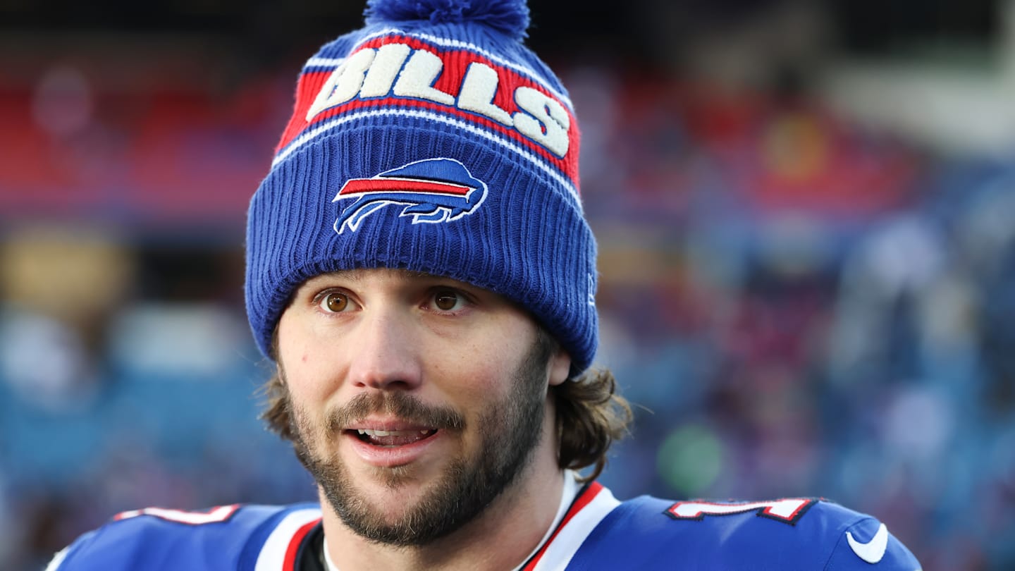 Josh Allen clarifies viral moment with ref caught on video during Wild ...