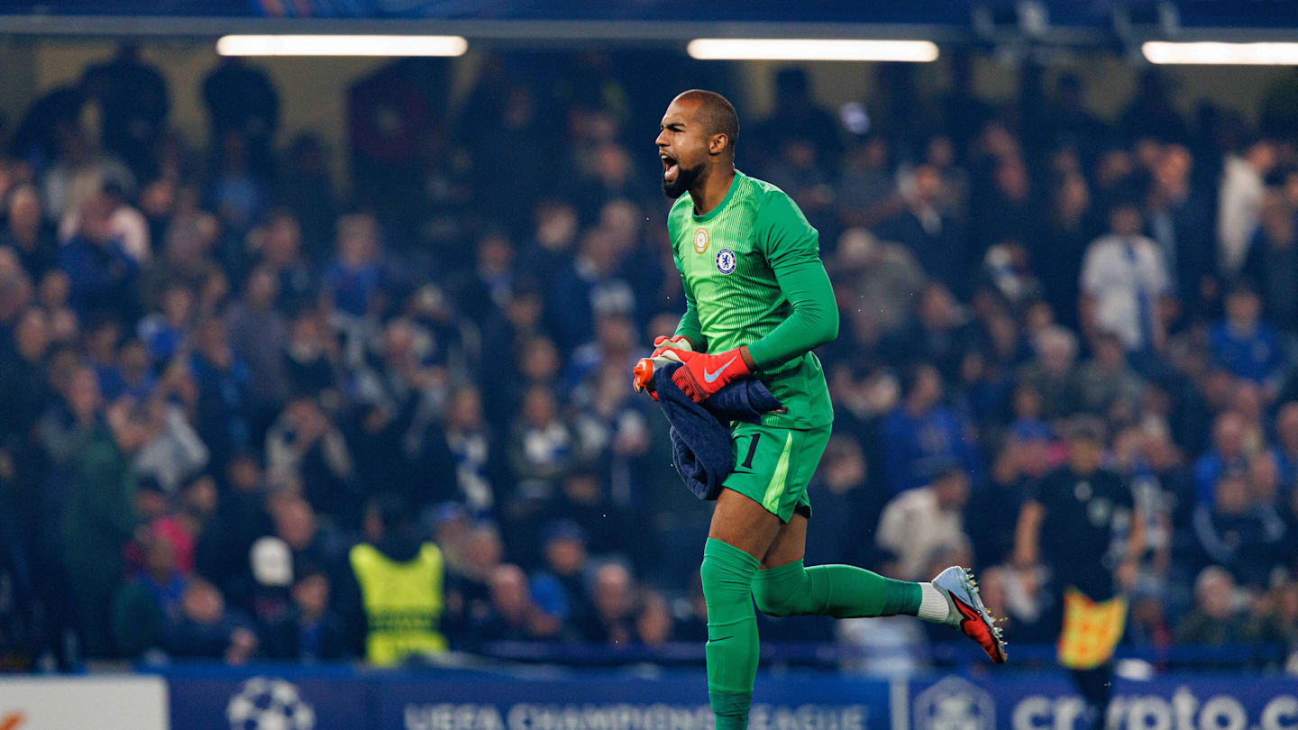 Enzo Maresca highlights Robert Sanchez's improvement after last season ...