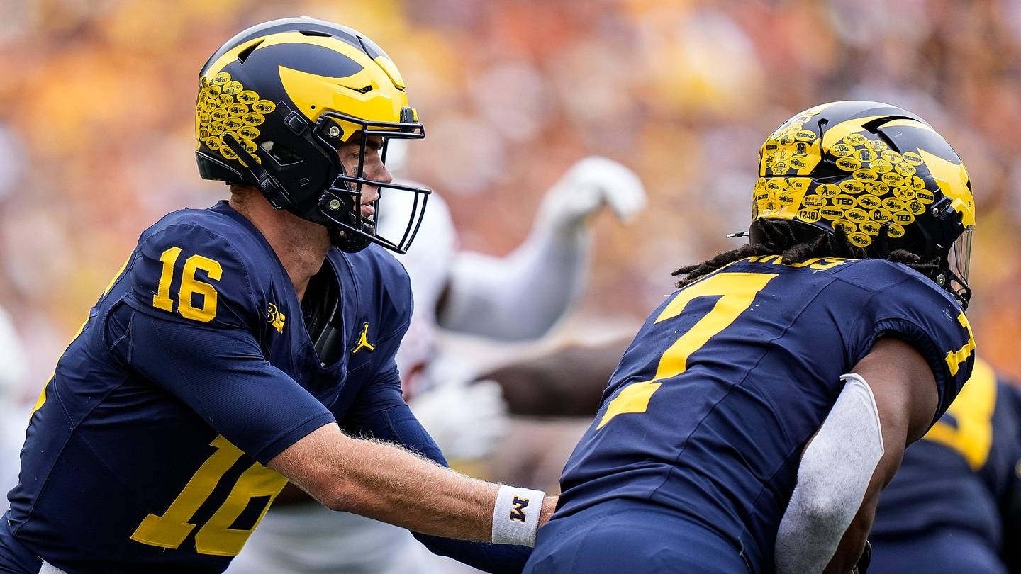 Michigan Football: Offense ranks last in Big Ten through two weeks