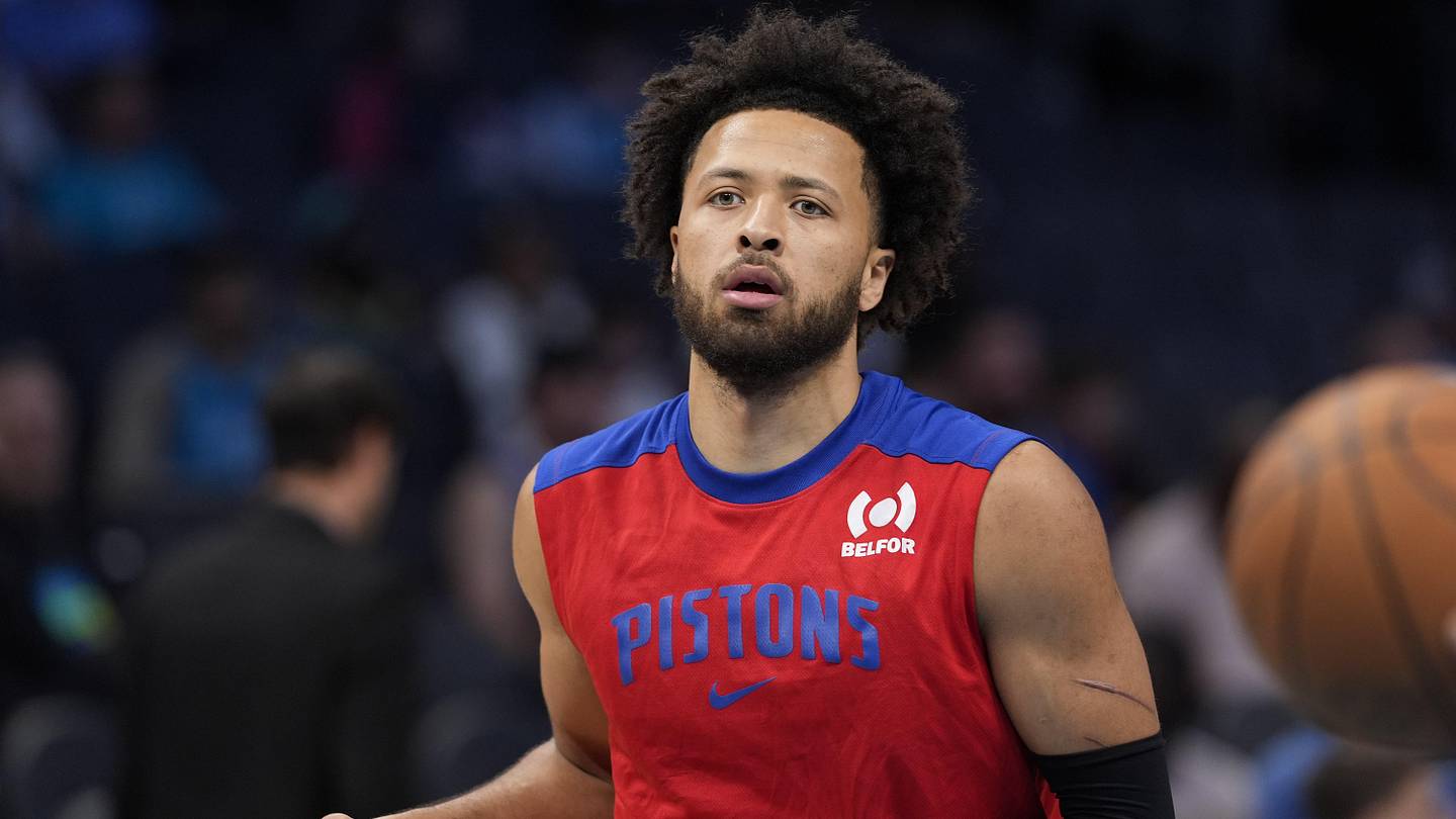 Pistons' Cade Cunningham Ties With Jokic, Harden in Key Stat vs Hawks