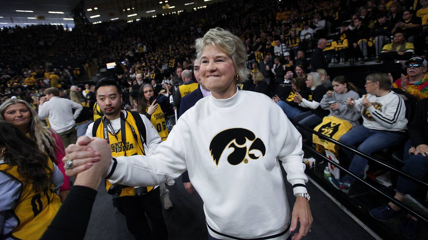 Legendary former Hawkeye Head Coach Lisa Bluder is returning to the ...