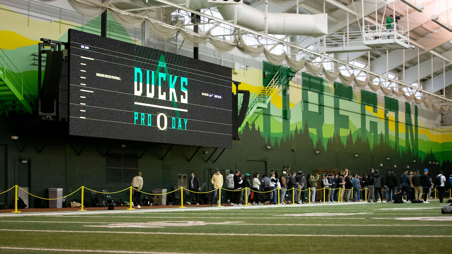 Construction on Oregon's new football facilities, dubbed 2.MO ...