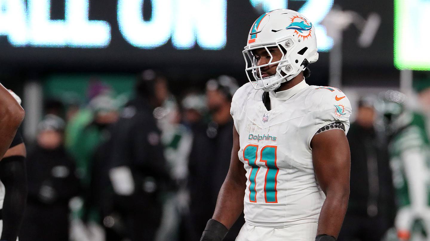 Grading every Dolphins re-signing from the first week of free agency
