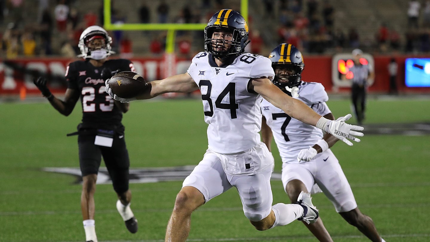 West Virginia's Hudson Clement, Obinna Onwuka enter transfer portal