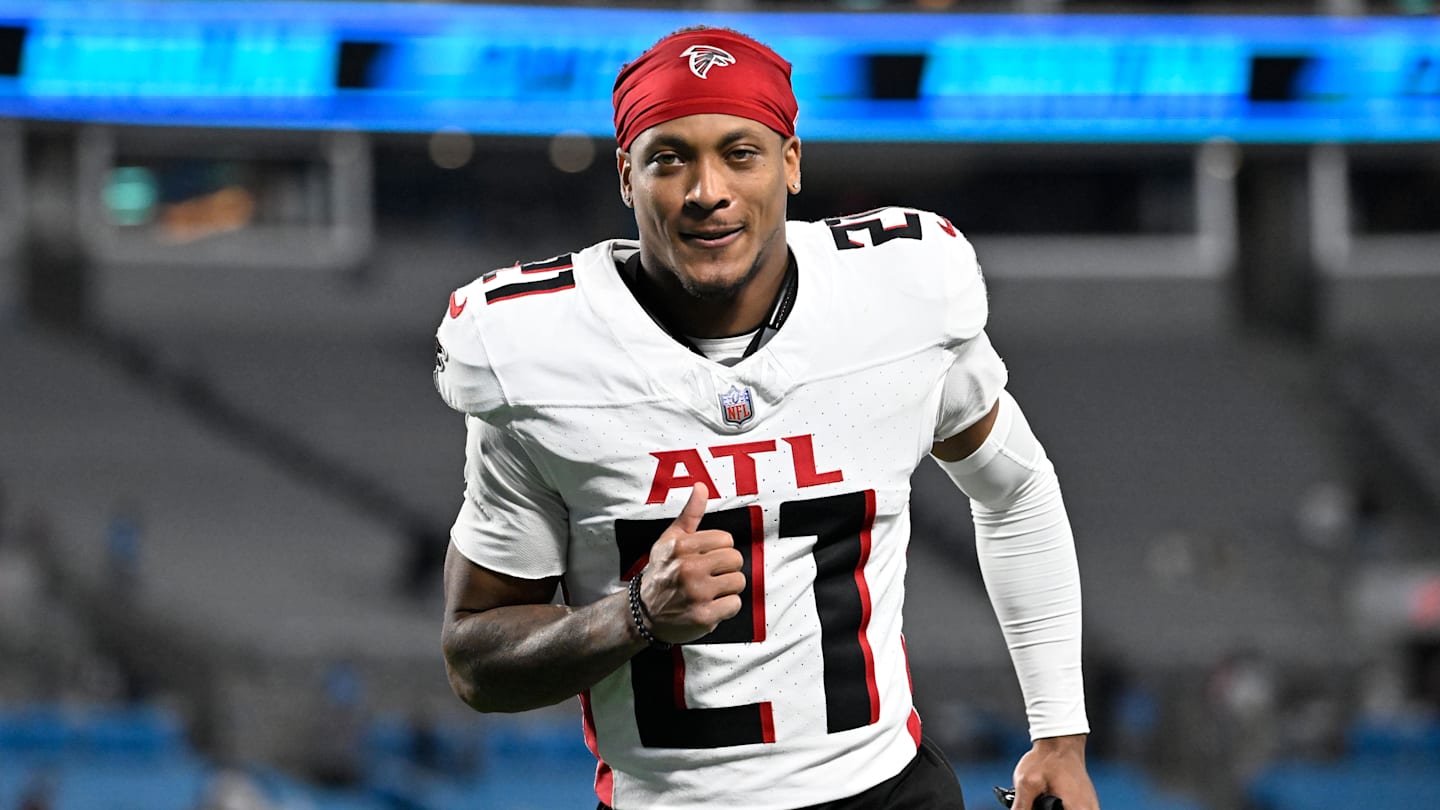 'Bittersweet': How Adversity Molded Mike Hughes into Falcons Starter