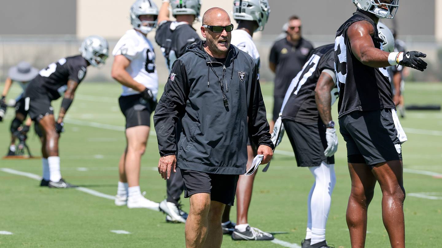 Raiders' coach might have saved his job with bounce-back showing vs. Titans