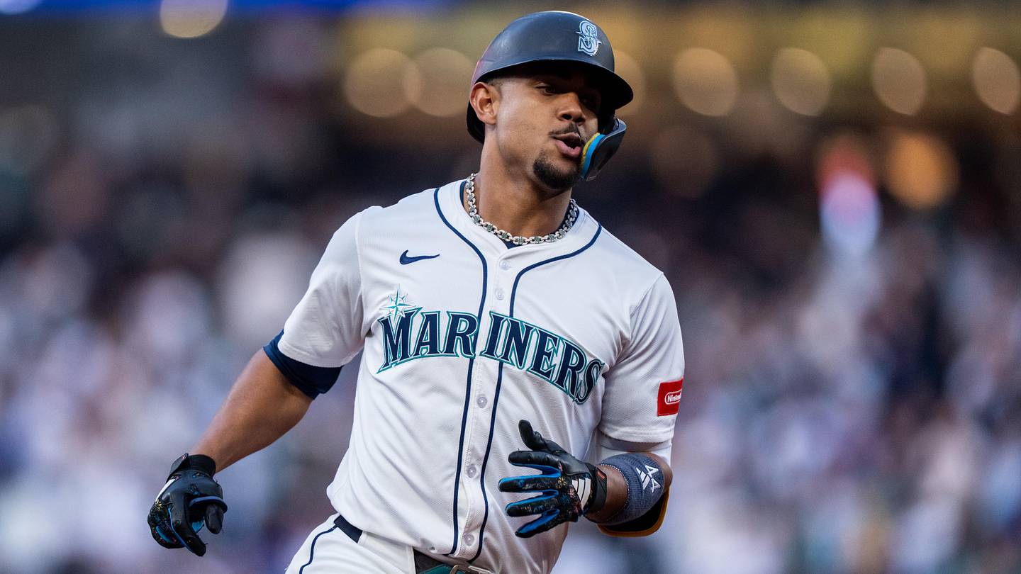 Mariners will play 13 national TV games during the 2026 regular season