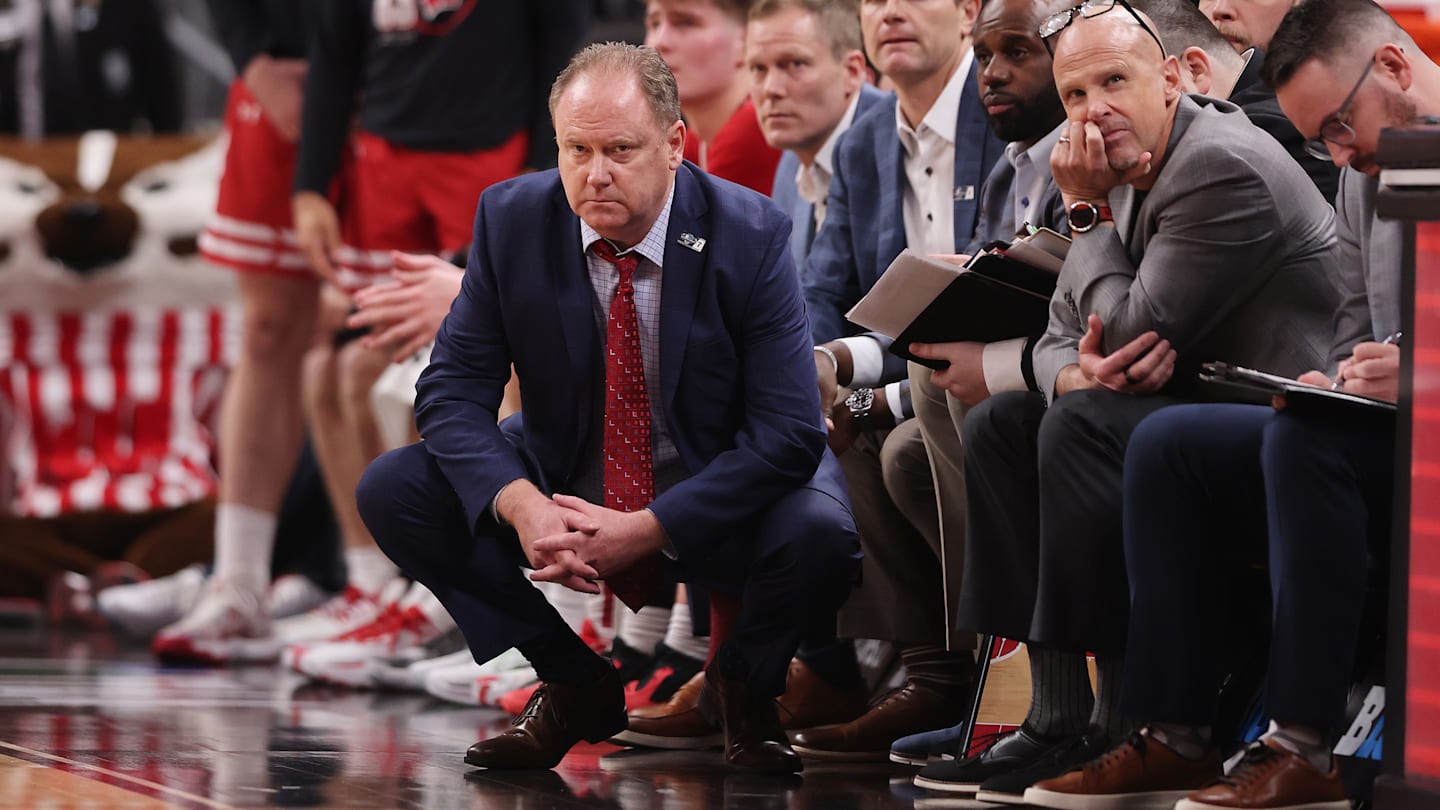 Greg Gard pursues best 2025 recruit in Minnesota: Former Yale commit