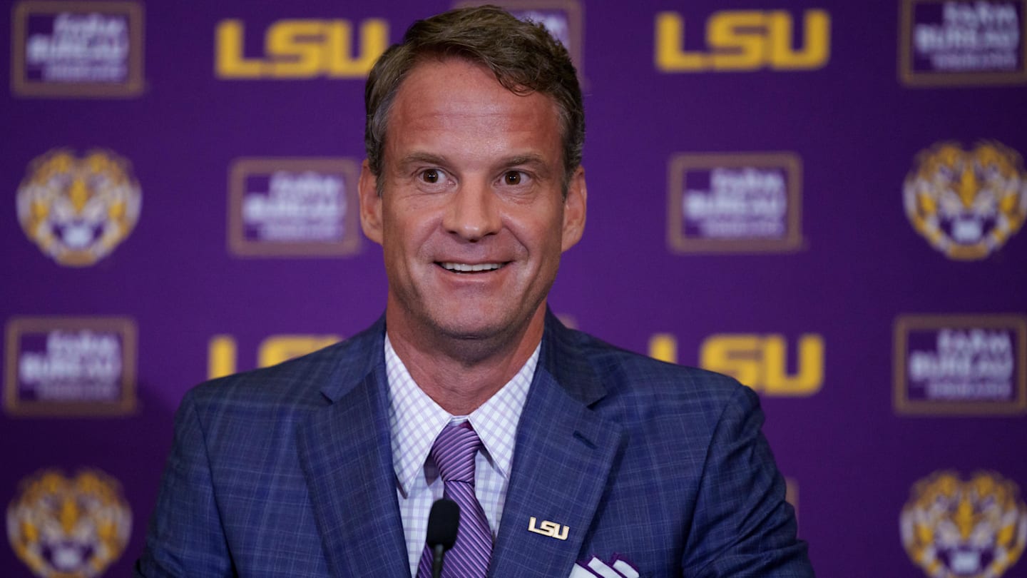 LSU Football's Lane Kiffin Makes Transfer Portal Pitch to SEC Rival Quarterback