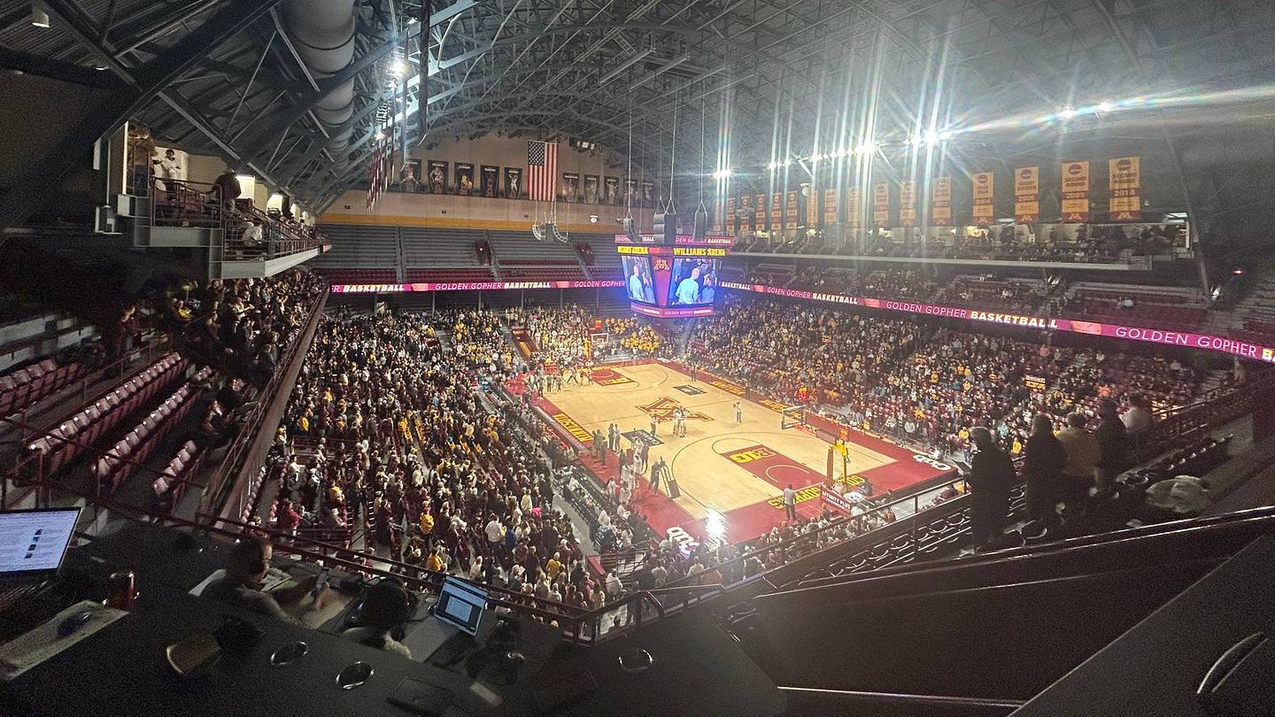 Gophers offer scholarship to 13-year-old Minnesota basketball phenom