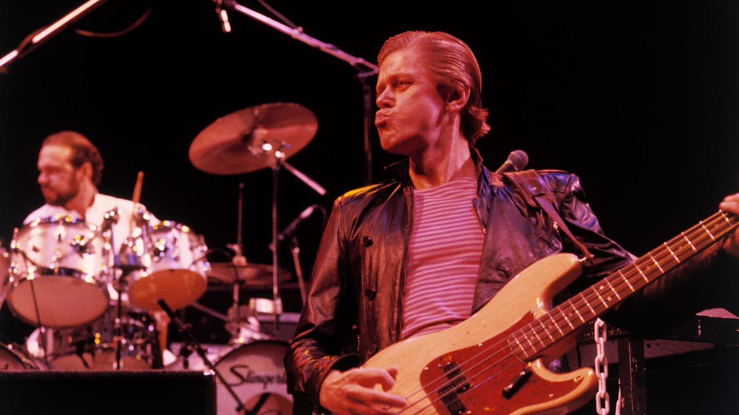 Why did Peter Cetera leave the band Chicago? (Solo career explained)