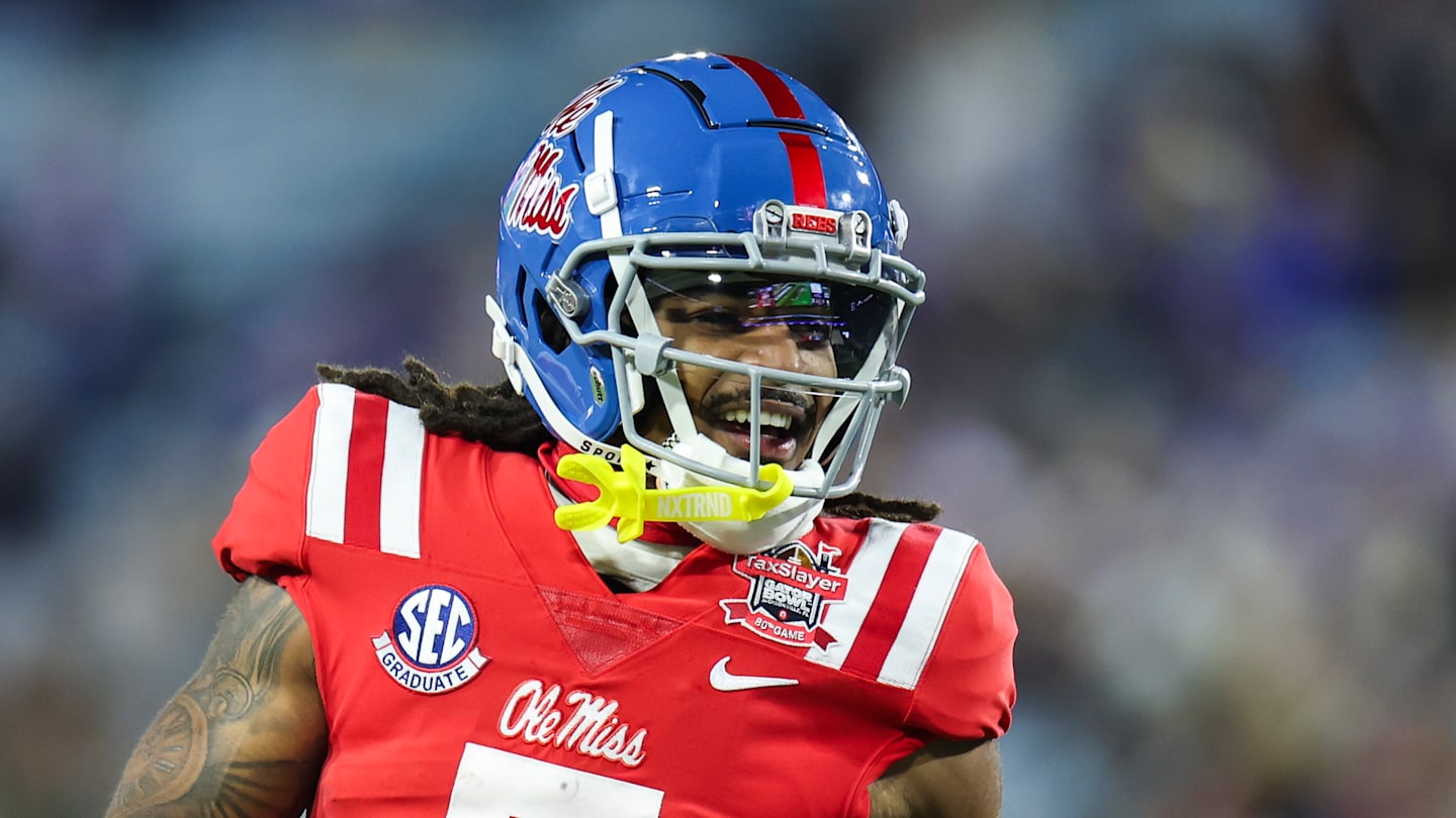 Ole Miss wide receiver Antwane Wells impressing on opening day of the ...