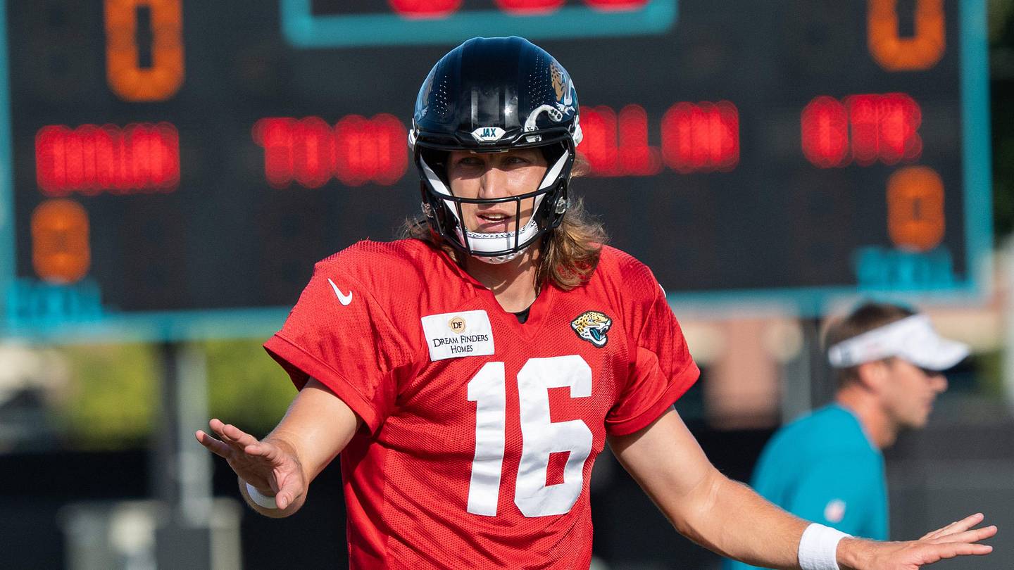 Mind-blowing QB survey shows how low Jaguars' Trevor Lawrence has fallen