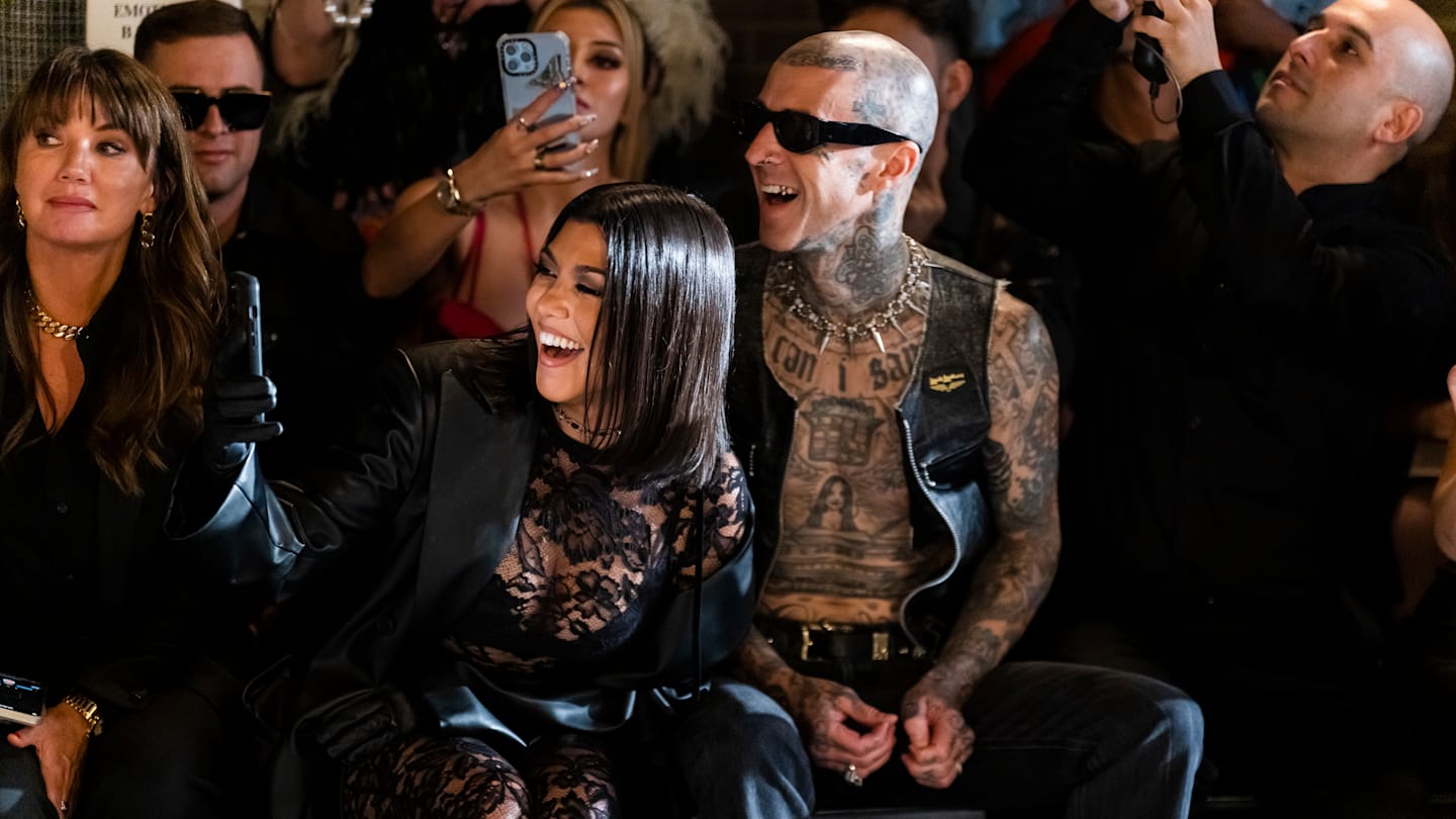 Kourtney Kardashians shares new heart-stopping wedding photos on ...