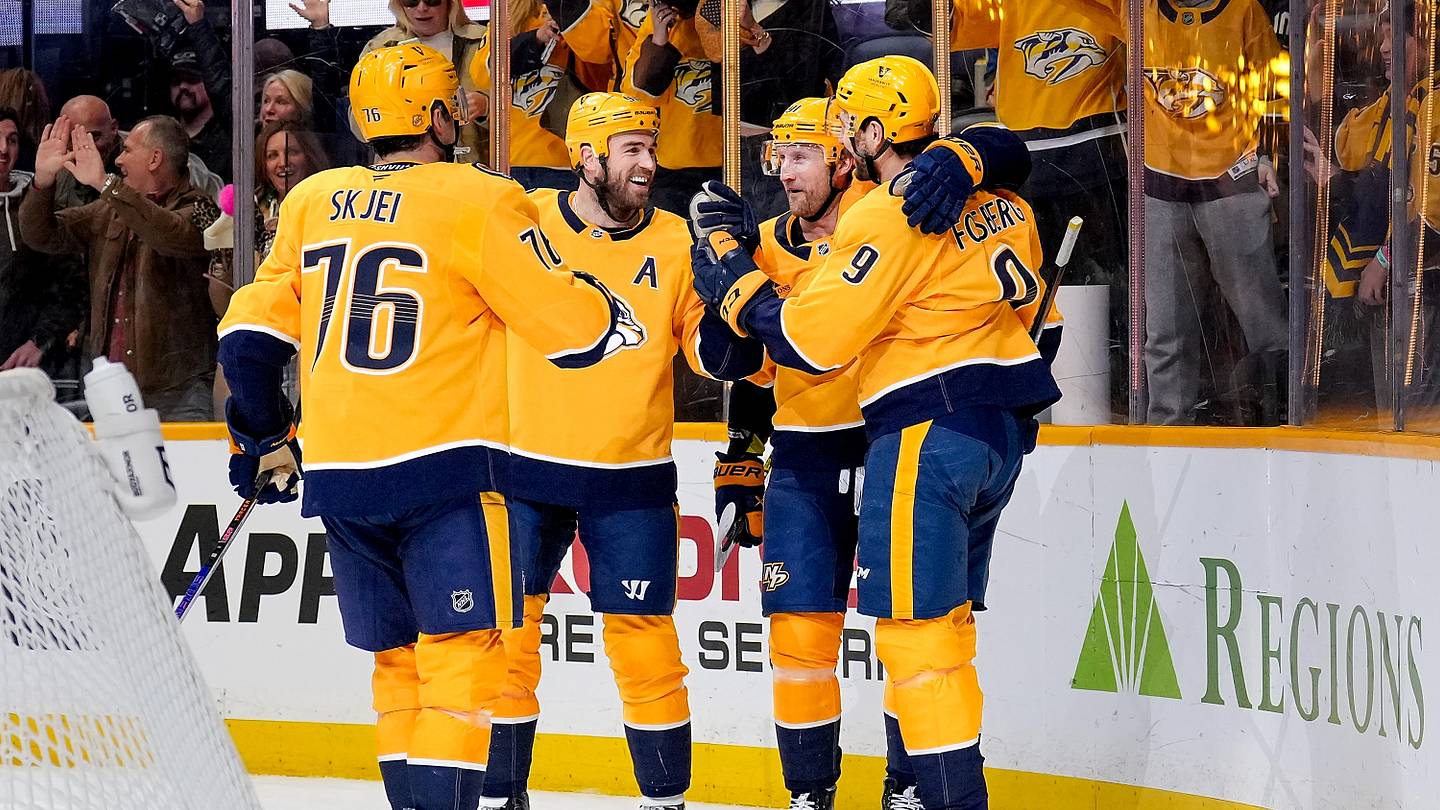 Comparing this year's Nashville Predators team at Christmas break to ...