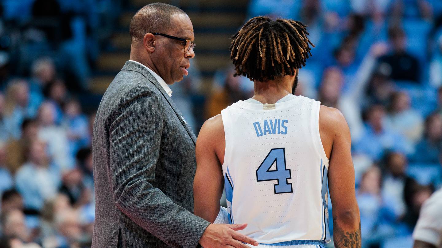 UNC Basketball guard R.J. Davis passes Hubert Davis on the all-time ...