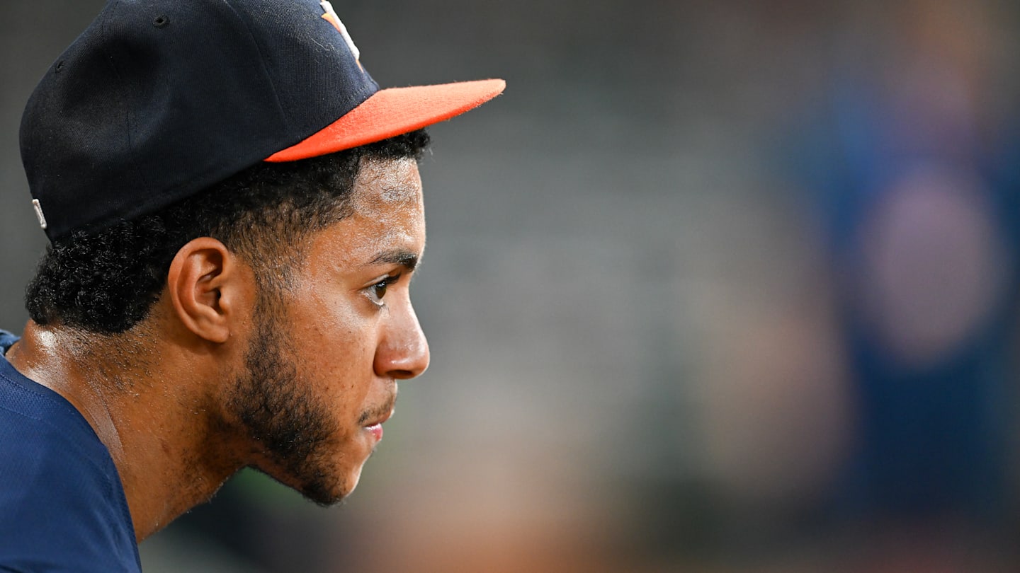 Jeremy Peña's injury sparks instant outrage at Cubs rookie’s awful mistake