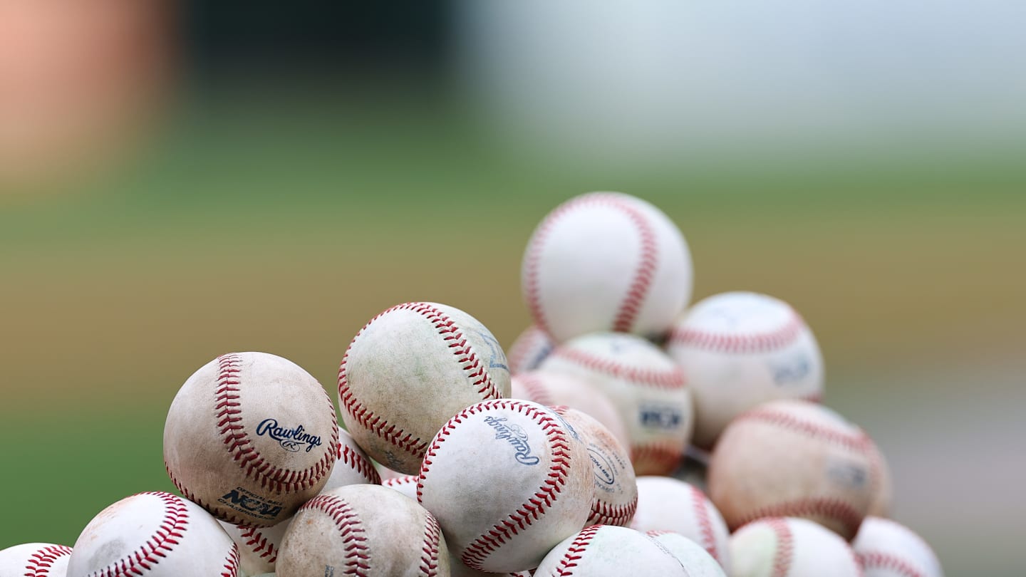 USC lets one slip away at Washington in 5-3 opening series loss