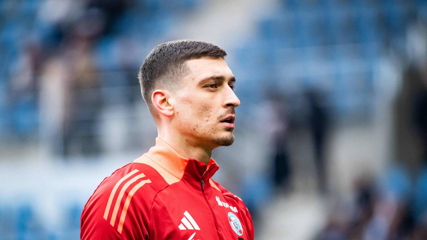Chelsea Secure Major Profit on Premier League Goalkeeper Sale