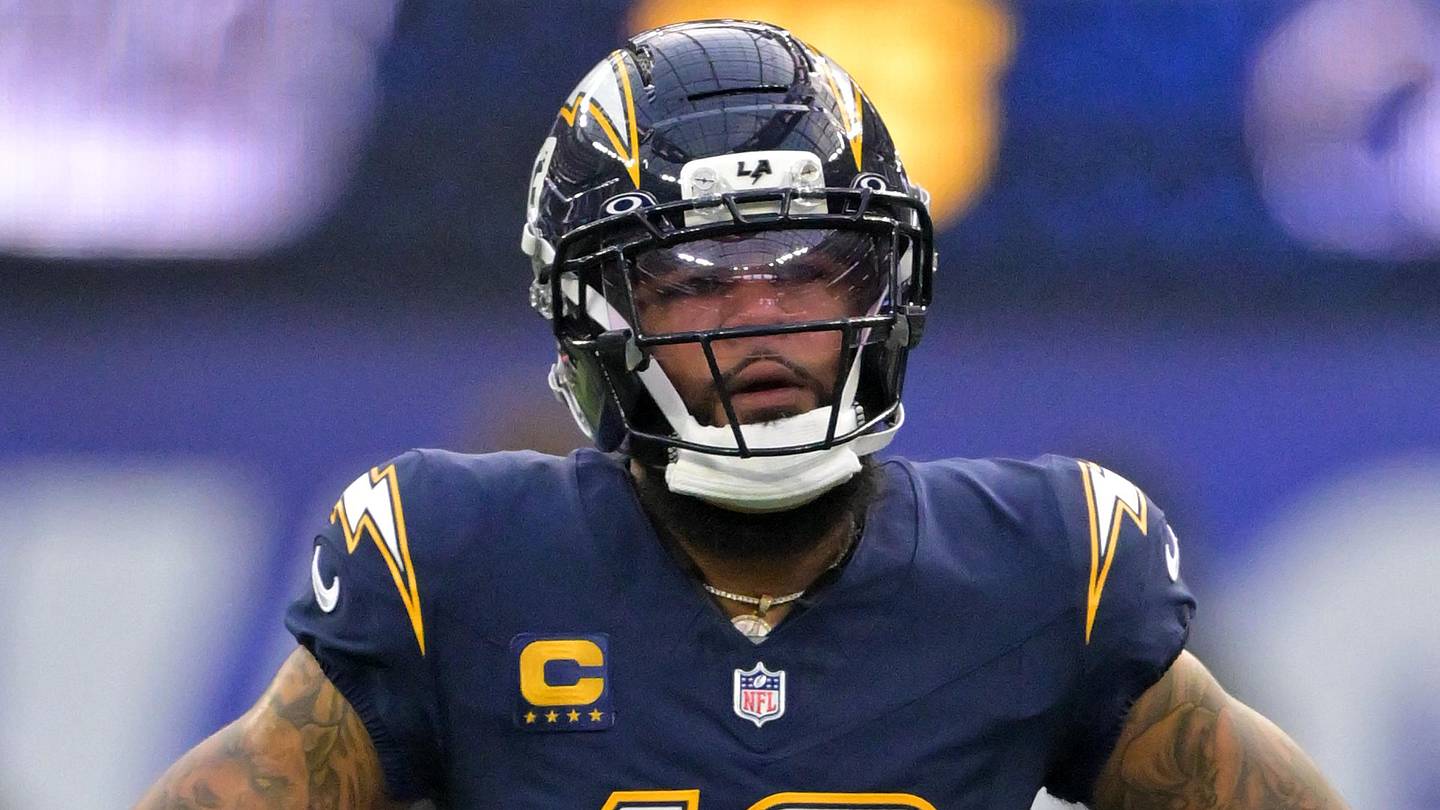 4 Chargers Free Agents Who Could Still Re-Sign With LA