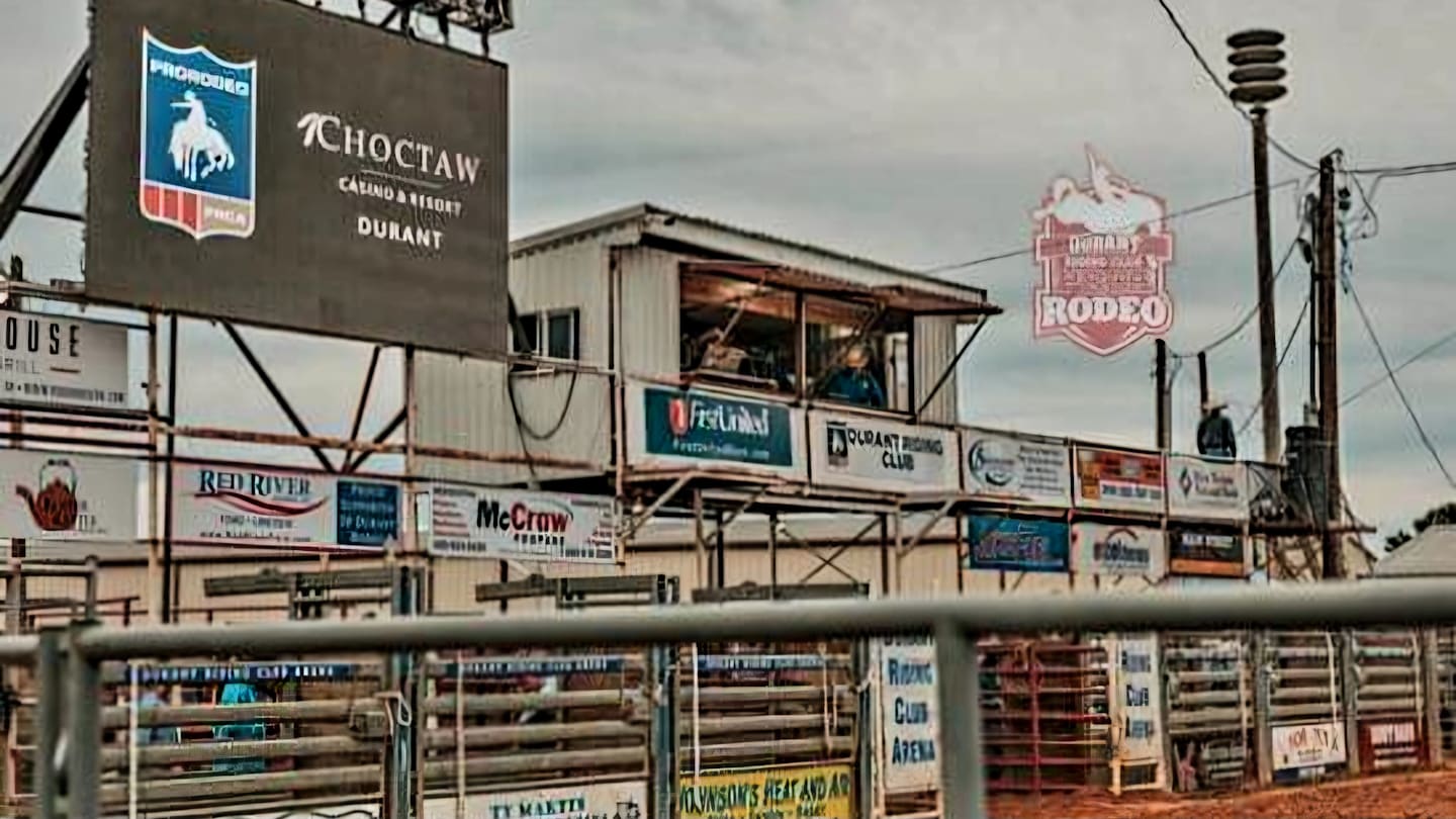 Durant Pro Rodeo Showcases Top Talent Amid Challenging Weather Conditions