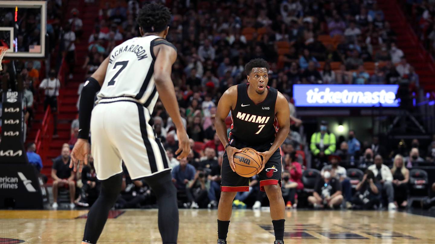 Spurs trade rumors: Miami seeking reunion with former wing