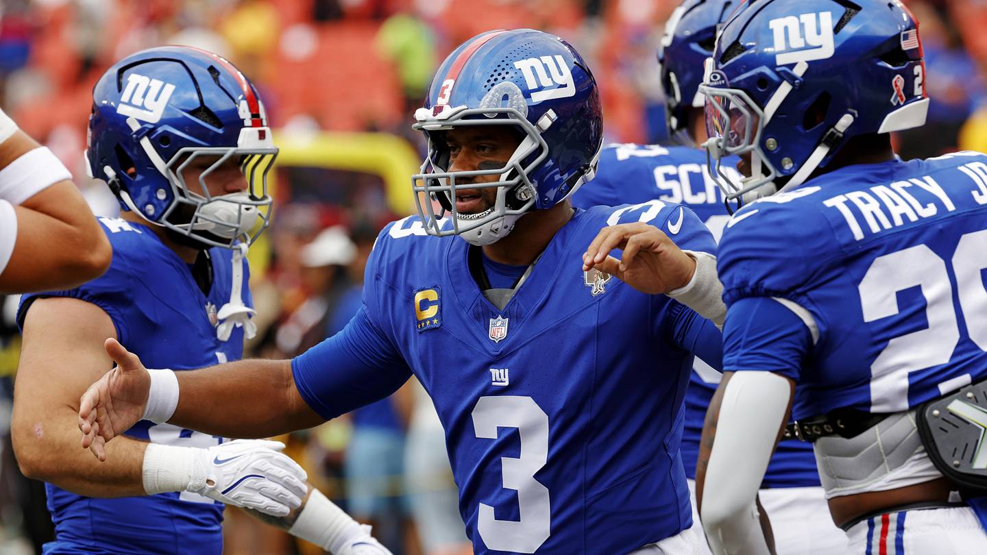 Cowboys’ Week 2 clash with Giants comes with possible QB controversy