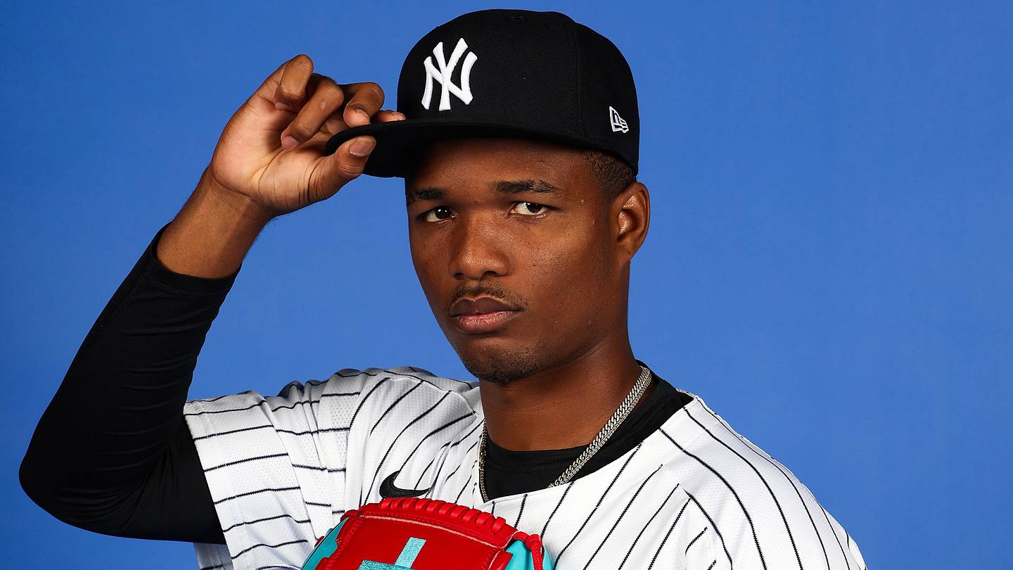 Yankees sneakily re-sign reliever after slicing him off roster at non ...
