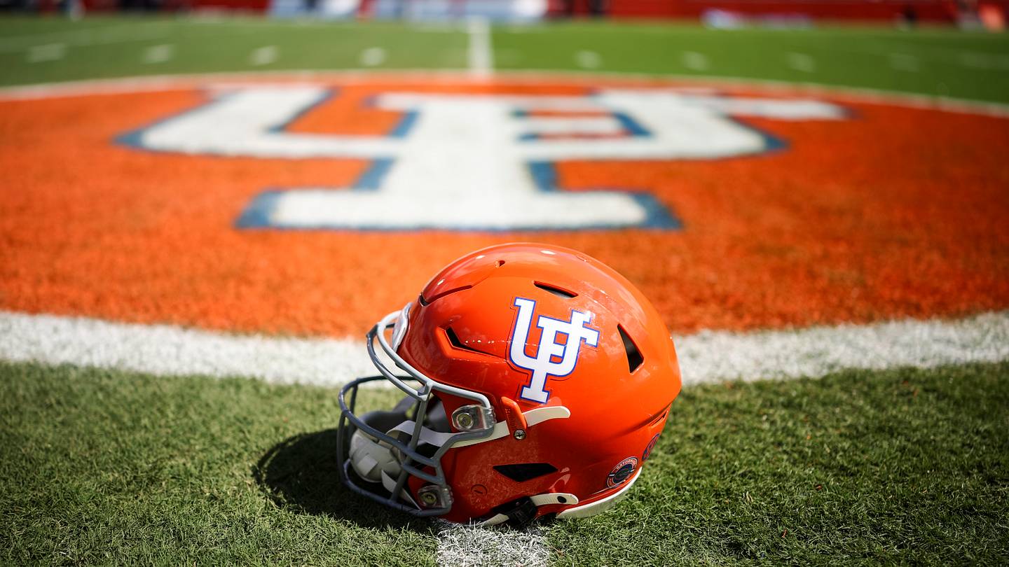 Gators RB commit uses social media to send message about a potential flip
