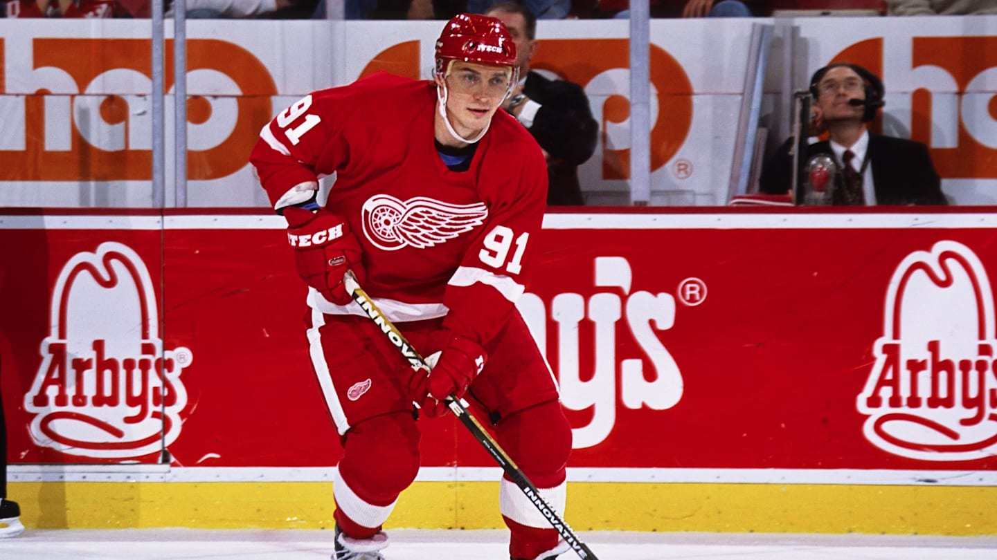 Sergei Fedorov's No. 91 jersey a worthy addition to Red Wings' rafters