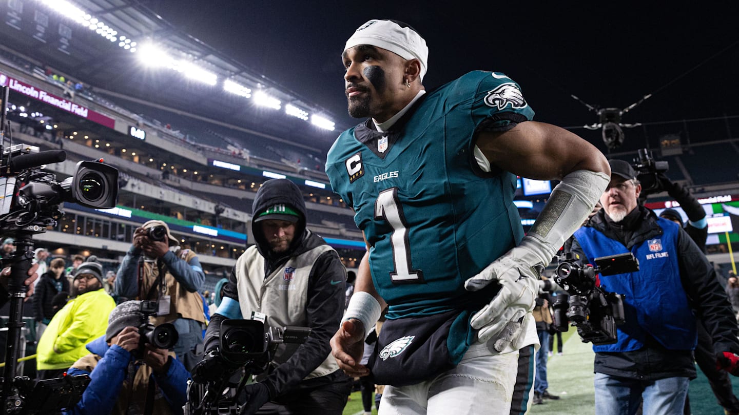 Veteran QB is a Perfect Match for Eagles After Jalen Hurts Injury