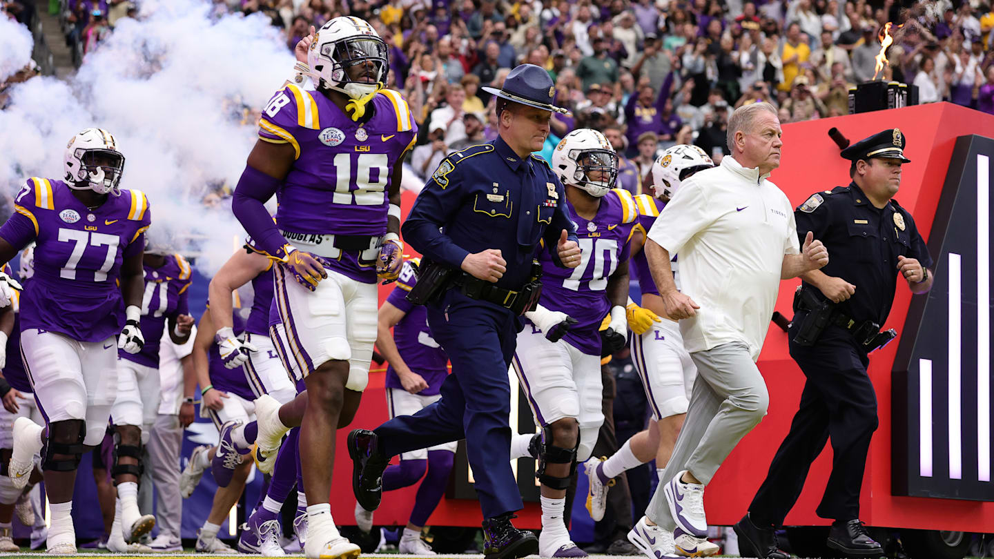 LSU announces Brian Kelly Bobblehead Night featuring infamous dance move