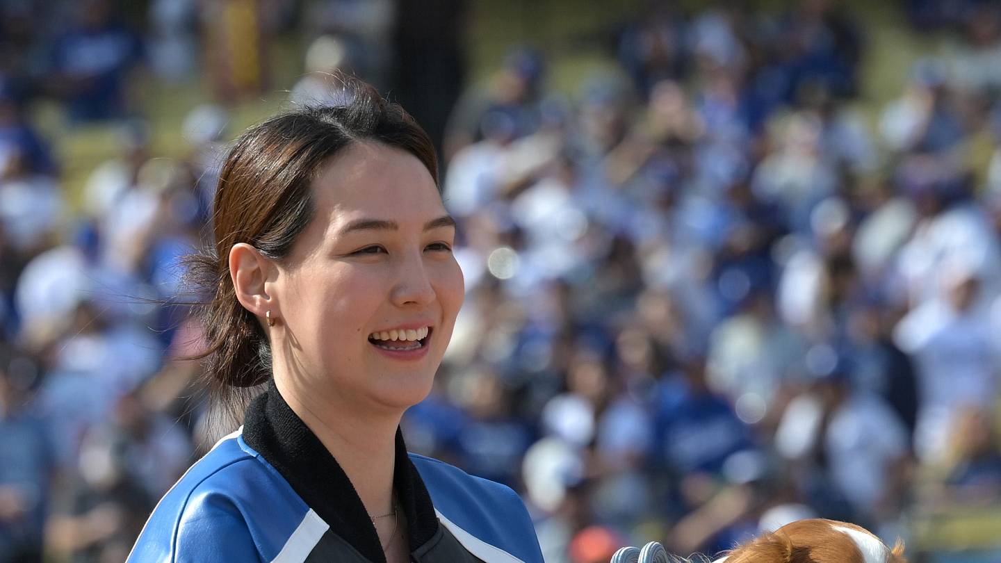 Who is Shohei Ohtani's wife Mamiko Tanaka?