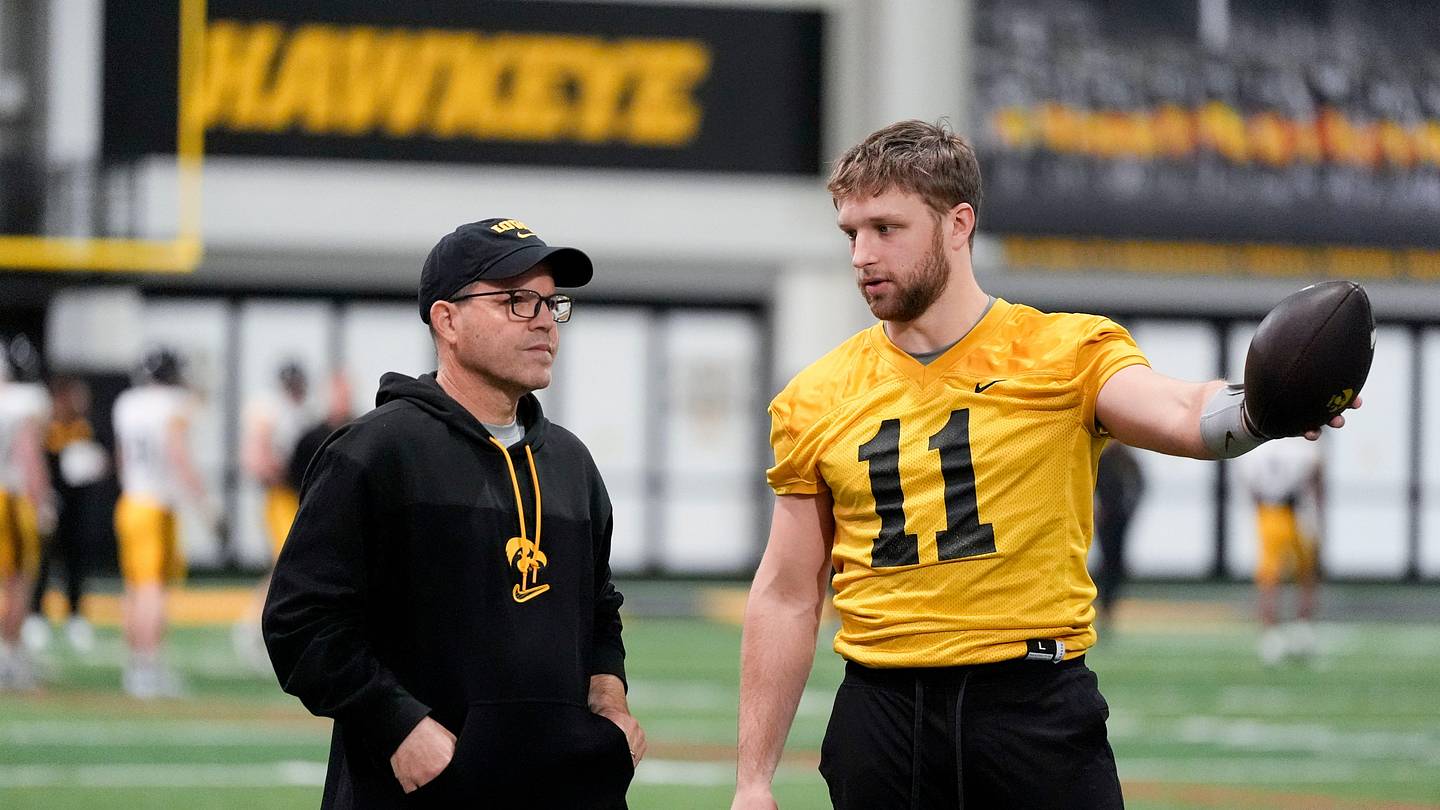 Iowa QB Mark Gronowski is "back to 100 percent" and feeling great ahead ...