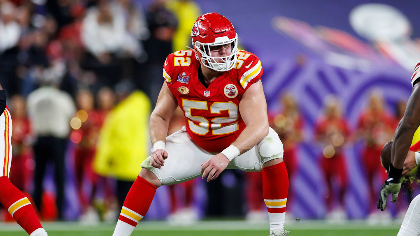 Creed Humphrey extension highlights one of Packers' biggest draft mistakes