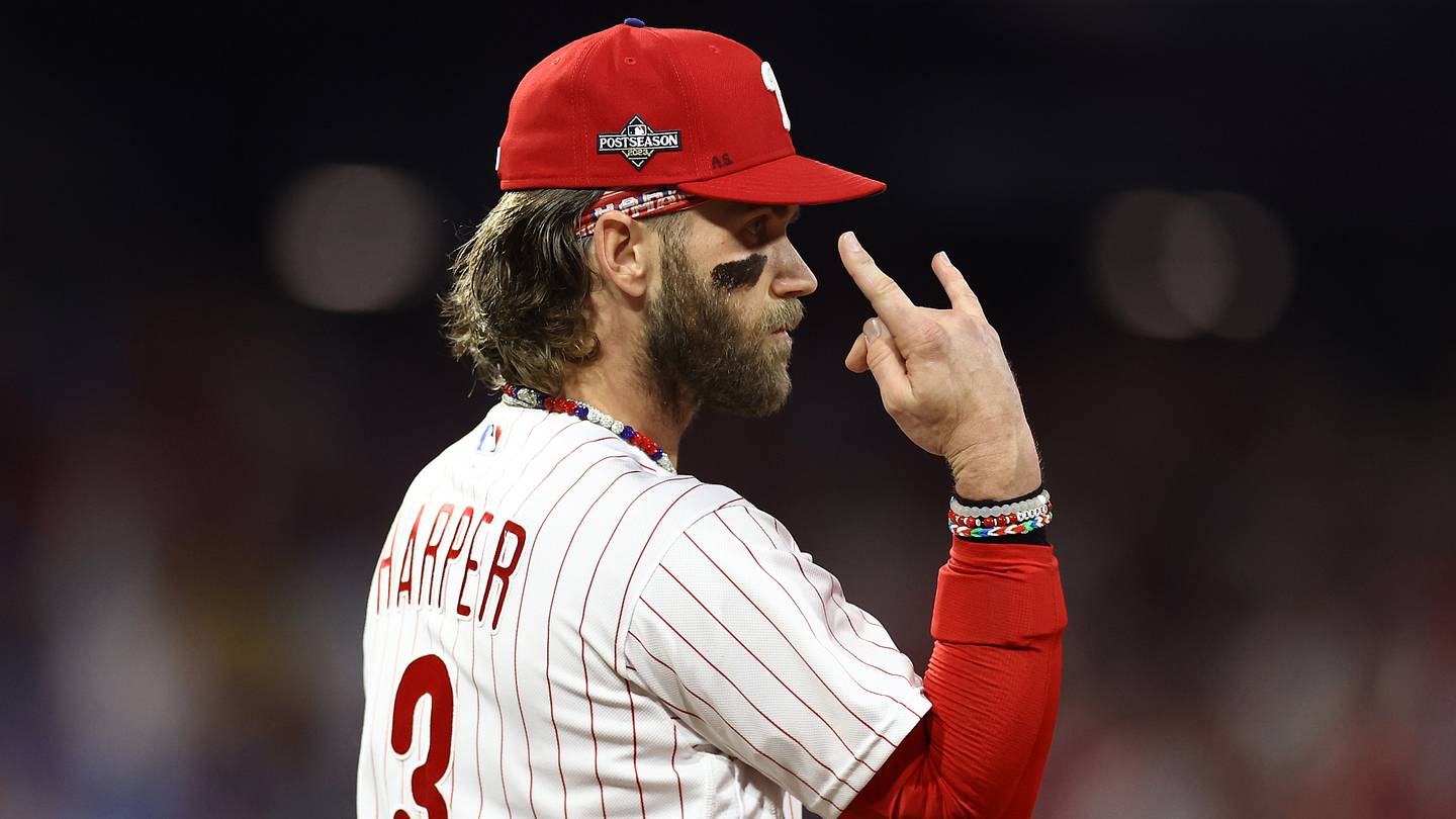 Bryce Harper proves he's truly a man of the people and fully committed ...