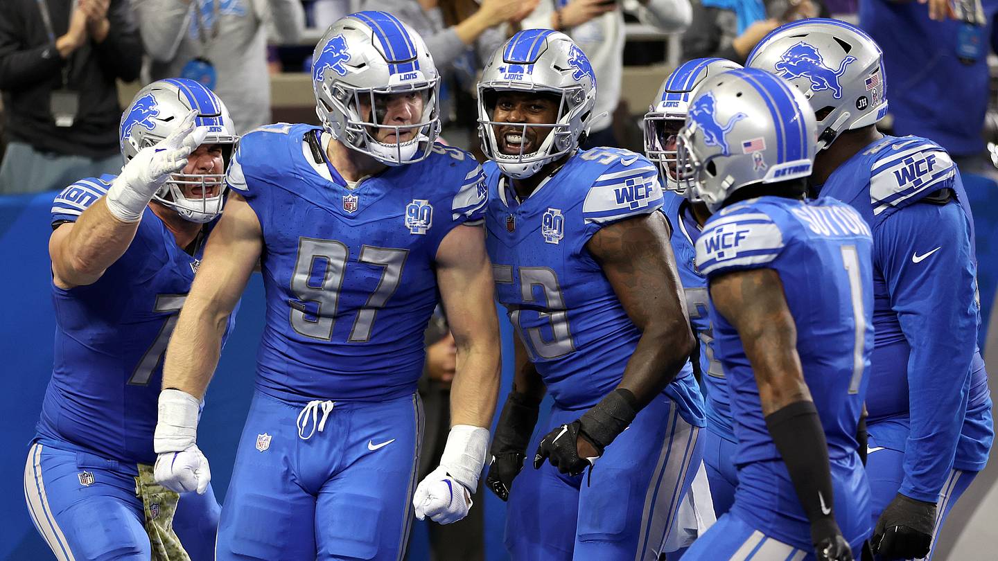 What was the world like the last time the Detroit Lions were 8-2?