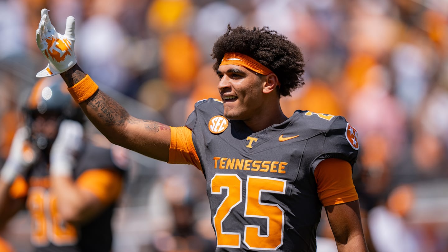 Tennessee football players voice disgust with Vols potentially ...