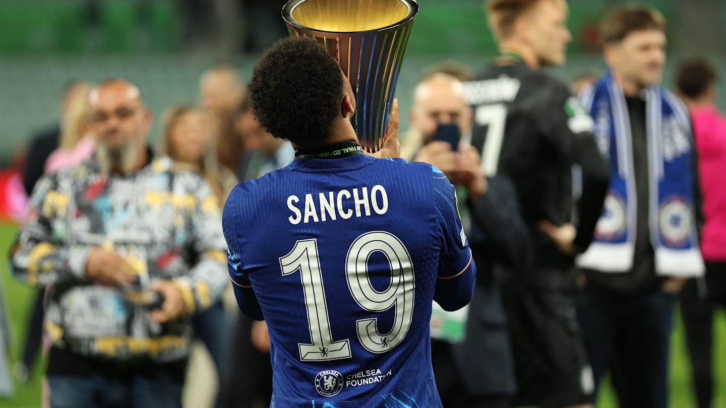 Jadon Sancho's next club after Man United is becoming painfully obvious