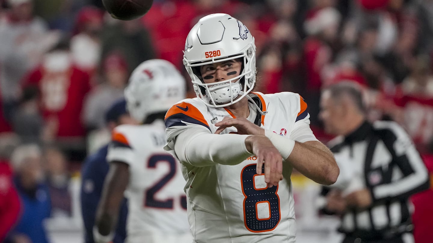 Four Big Issues Broncos' Offense Must Be Ready For vs. Patriots