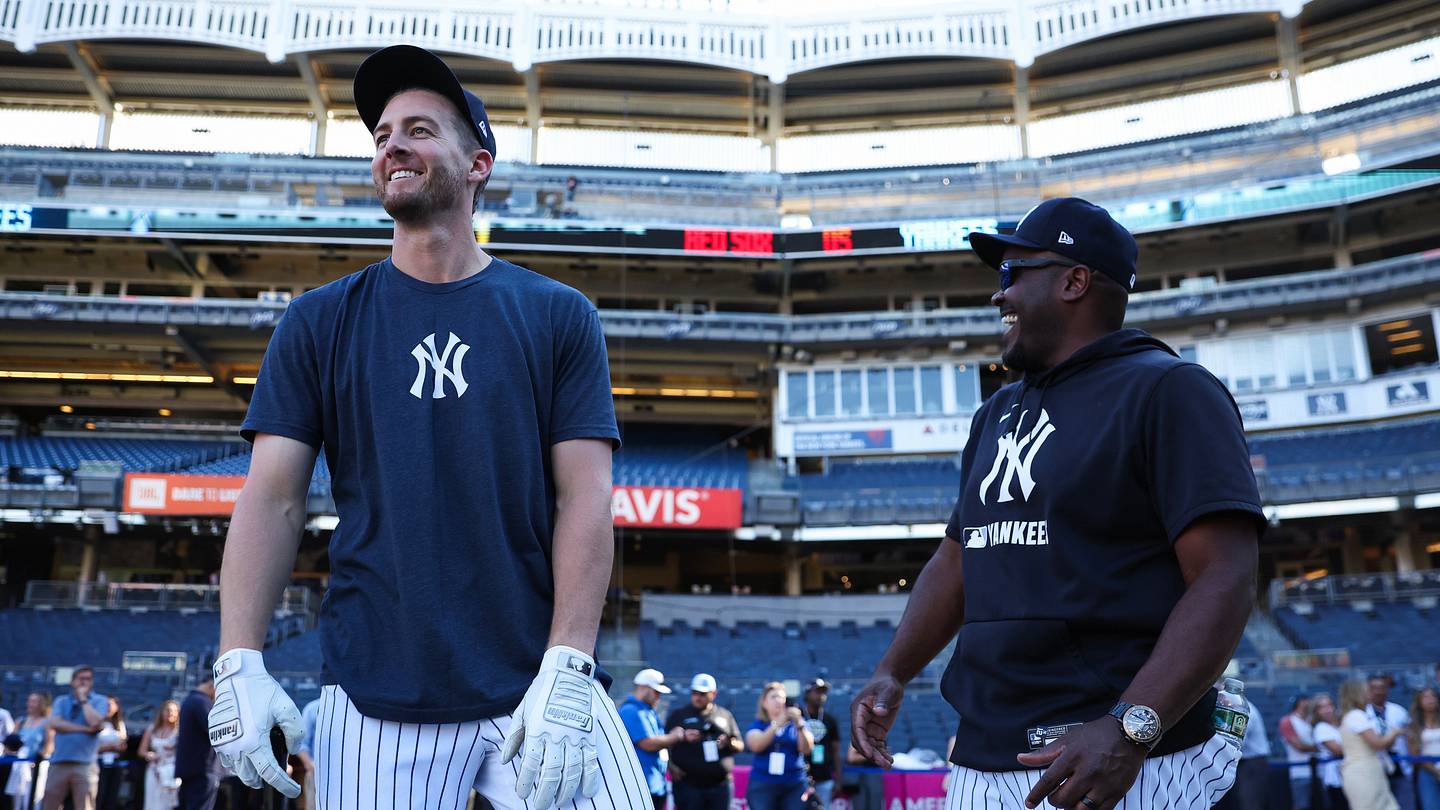 Yankees News: Surprise name gets manager interview, hitting coach, Vlad ...