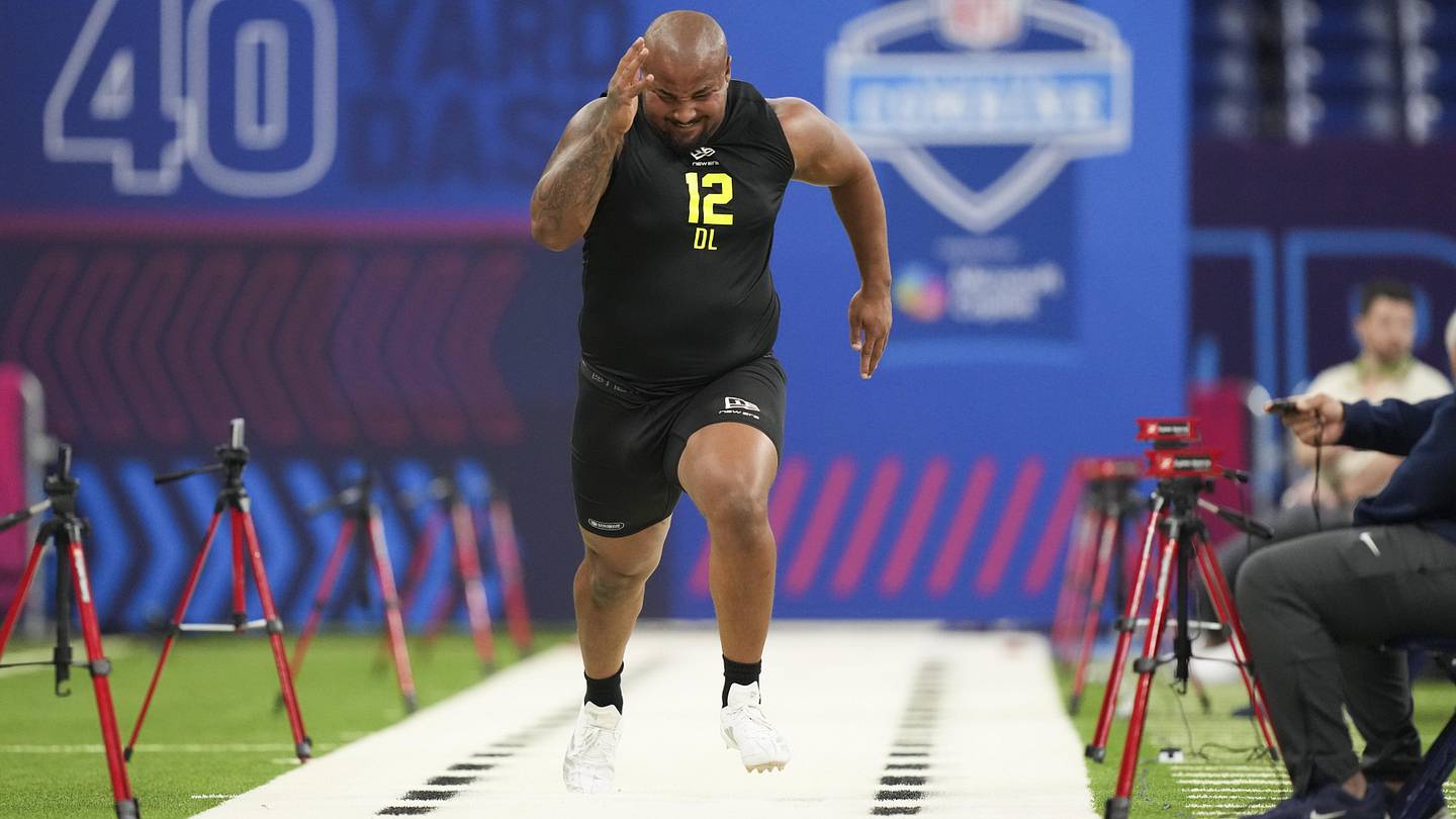 David 'Bone' Gusta just ran an unbelievable 40-yard dash at 308 pounds